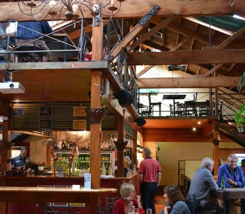 Find a Happy Hour Near Me! - Snappy Hour